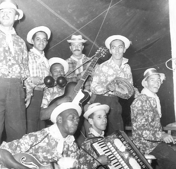 Juju Alves: a vida de um seresteiro apaixonado! Por Marcelo Melo ...